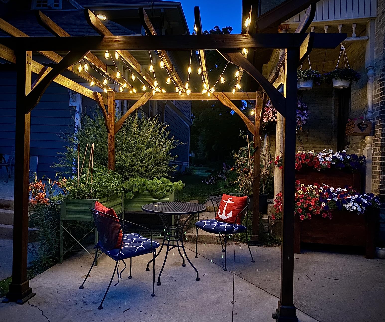 Gluroo Dimmable Outdoor String Lights with Remote: Perfect Ambiance at ...
